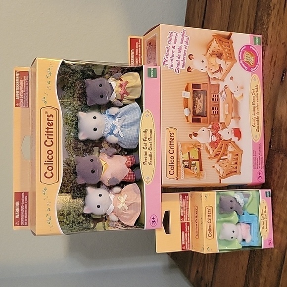 calico critters | Toys | Nib Bundle Calico Critters Persian Cat Family ...
